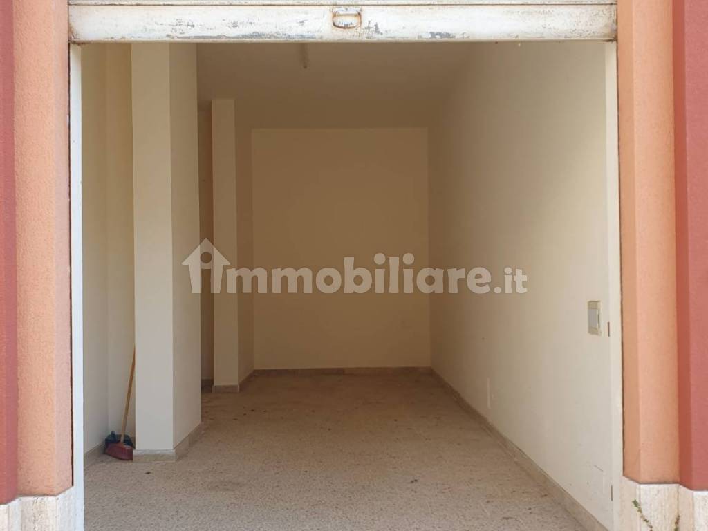 Garage - Box via Avellino, Erice, Rif. 105434585 - Immobiliare.it