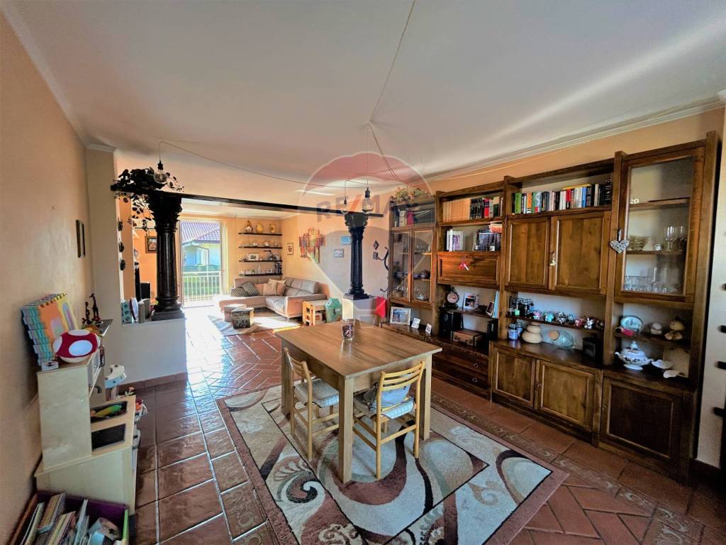 Vendita Villa a schiera in via Leonardo da Vinci 209 Samarate. Ottimo ...