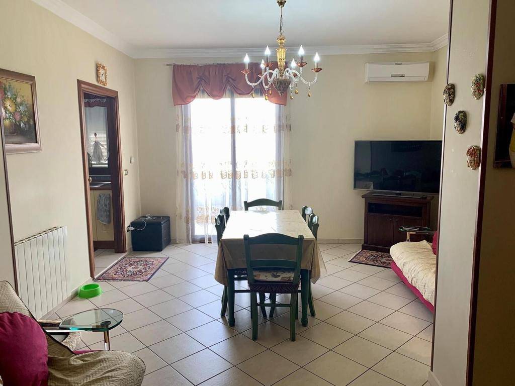 Vendita Appartamento Gela. Quadrilocale in via Venezia. Ottimo stato ...