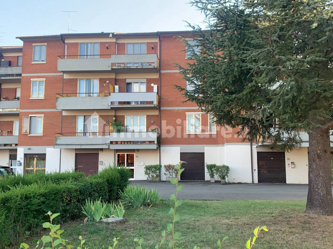 Quadrilocale via Giuseppe Giusti 11, Via Romana, Arezzo