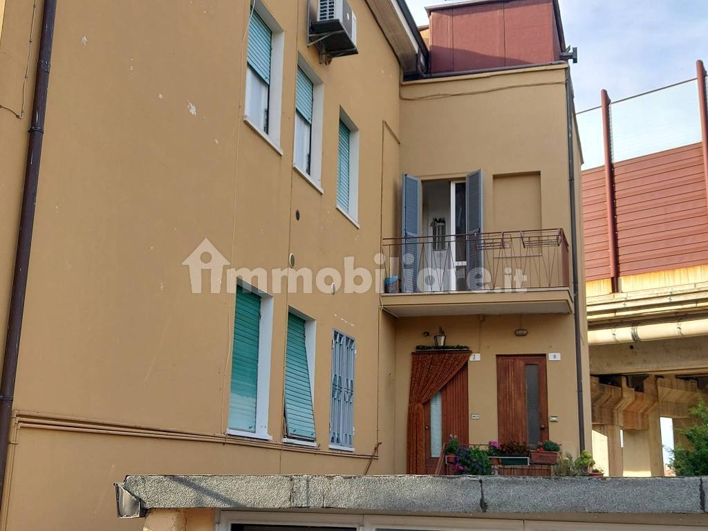 Vendita Appartamento Pesaro. Trilocale in via Paolo Luchini. Buono ...