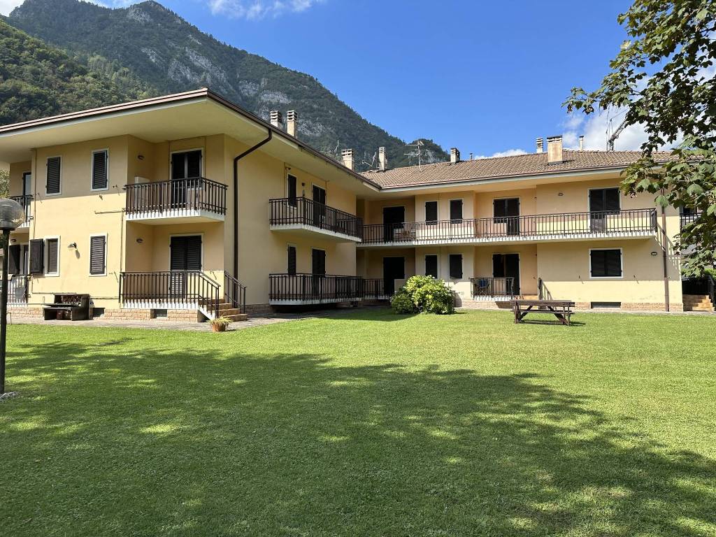 Vendita Appartamento Ledro. Trilocale in via Imperiale 2. Buono stato ...