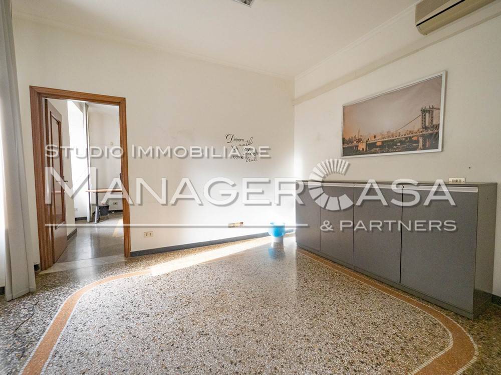 Ufficio - Studio via Antonio Cantore, Genova, Rif. 105686273 - Immobiliare.it