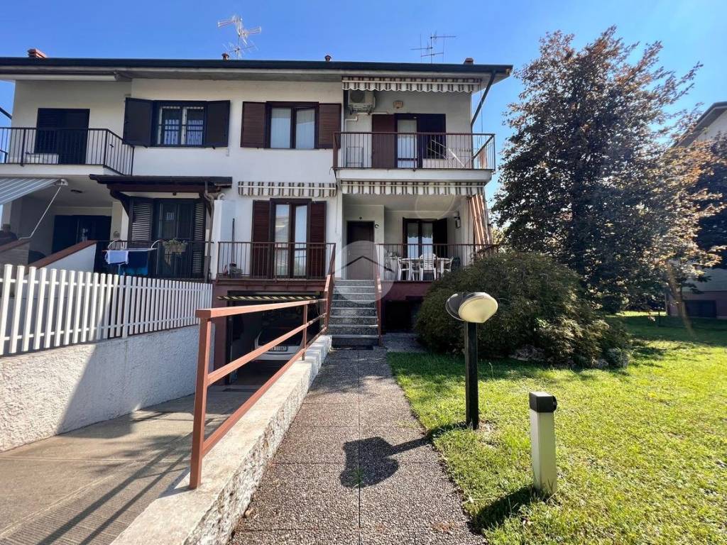 Vendita Villa a schiera in via torino 3 Settala. Buono stato, posto ...