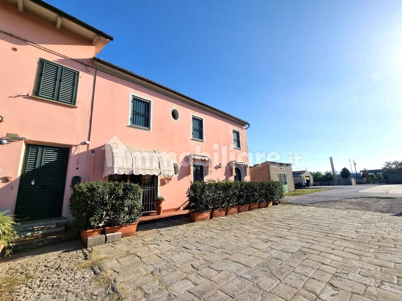 Trilocale via di Canapale, Vergine, Pistoia