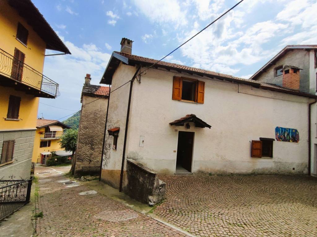 Vendita Terratetto unifamiliare in via Carlo Peduzzi 29 Schignano ...