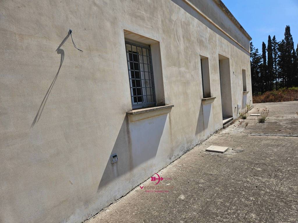 Vendita Villa unifamiliare in via del Cardellino Lecce. Con terrazza ...