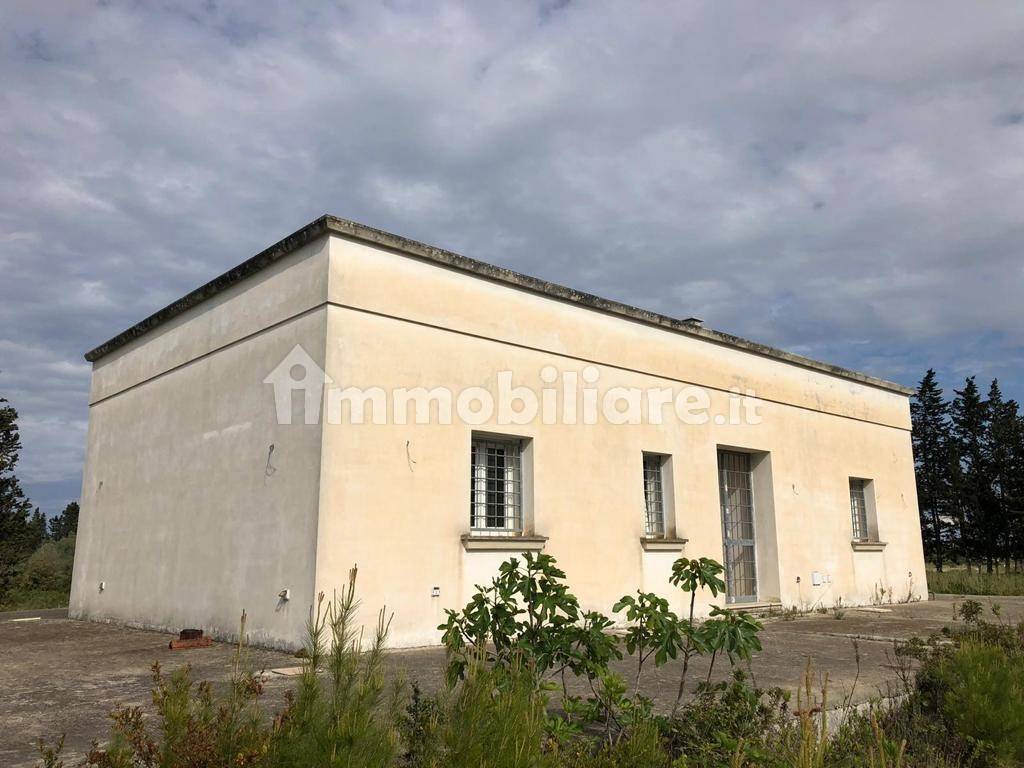 Vendita Villa unifamiliare in via del Cardellino Lecce. Con terrazza ...