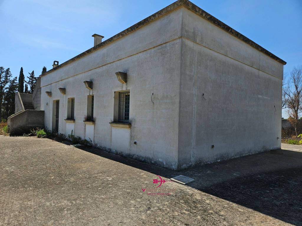 Vendita Villa unifamiliare in via del Cardellino Lecce. Con terrazza ...