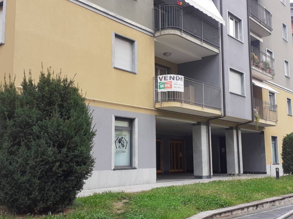 Ufficio - Studio in vendita, Sondrio, Rif. 102382040 - Immobiliare.it