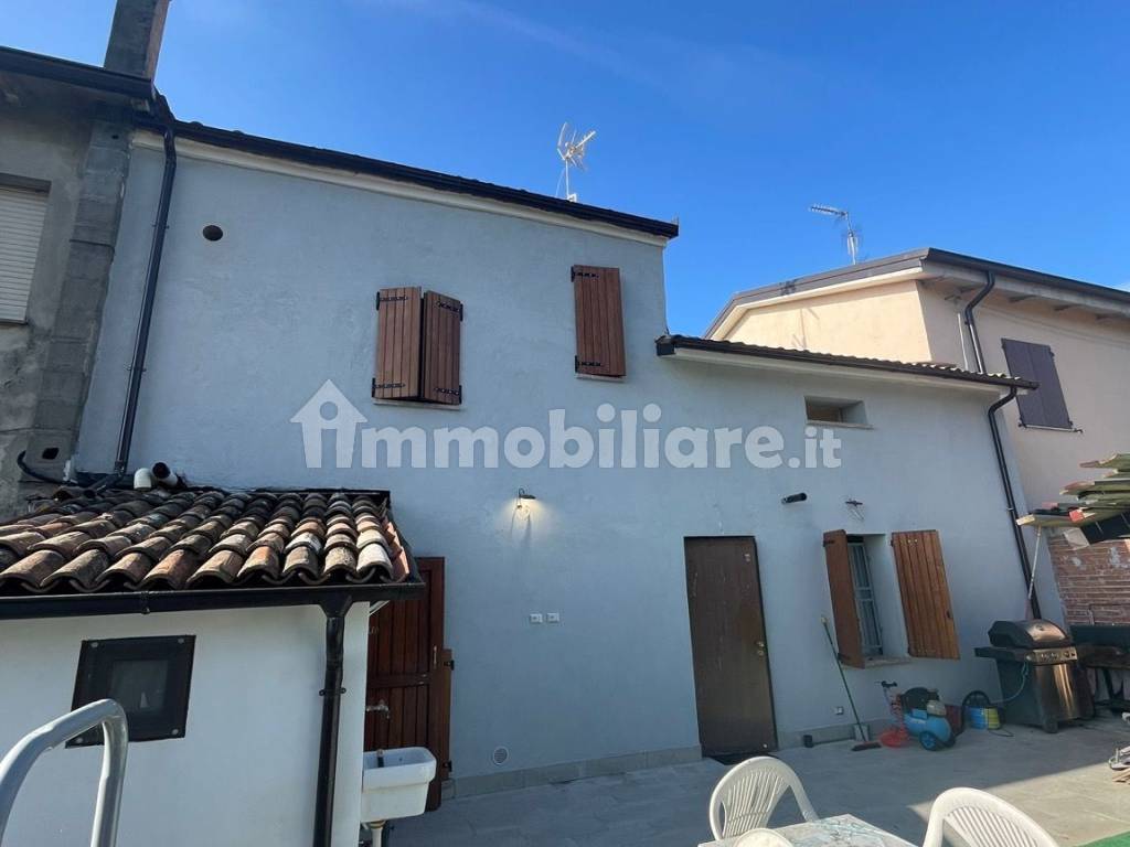 Vendita Villa unifamiliare in via Grande San Felice sul Panaro. Ottimo ...