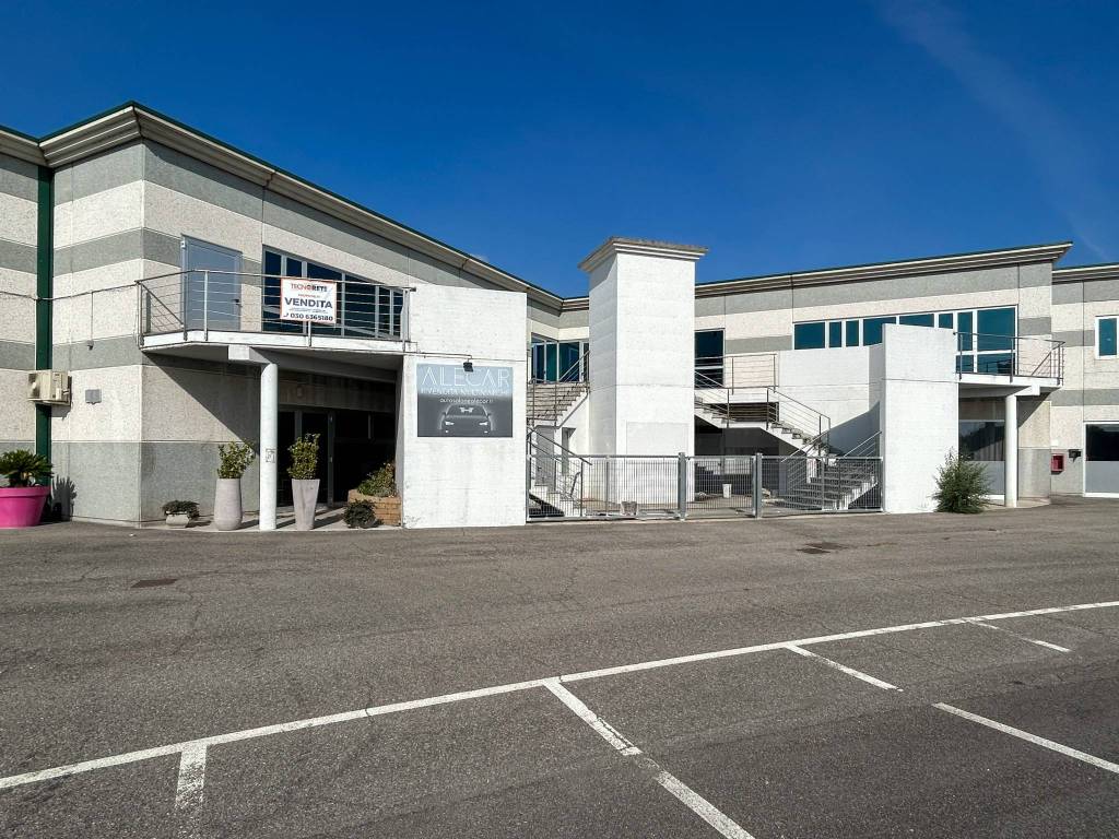 Locale commerciale via Benedetto Castelli, Montirone, Rif. 106027821 ...