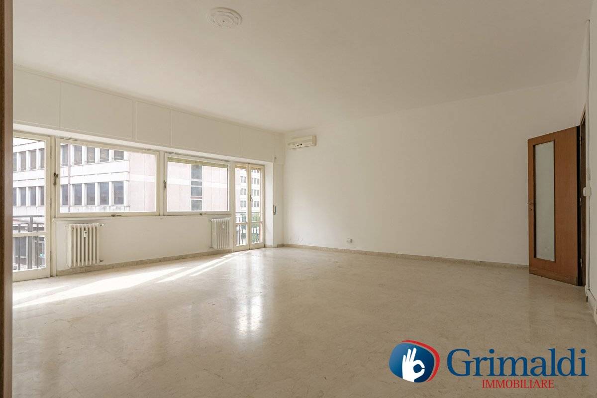 Trilocale via Cristoforo Colombo, Garbatella, Roma