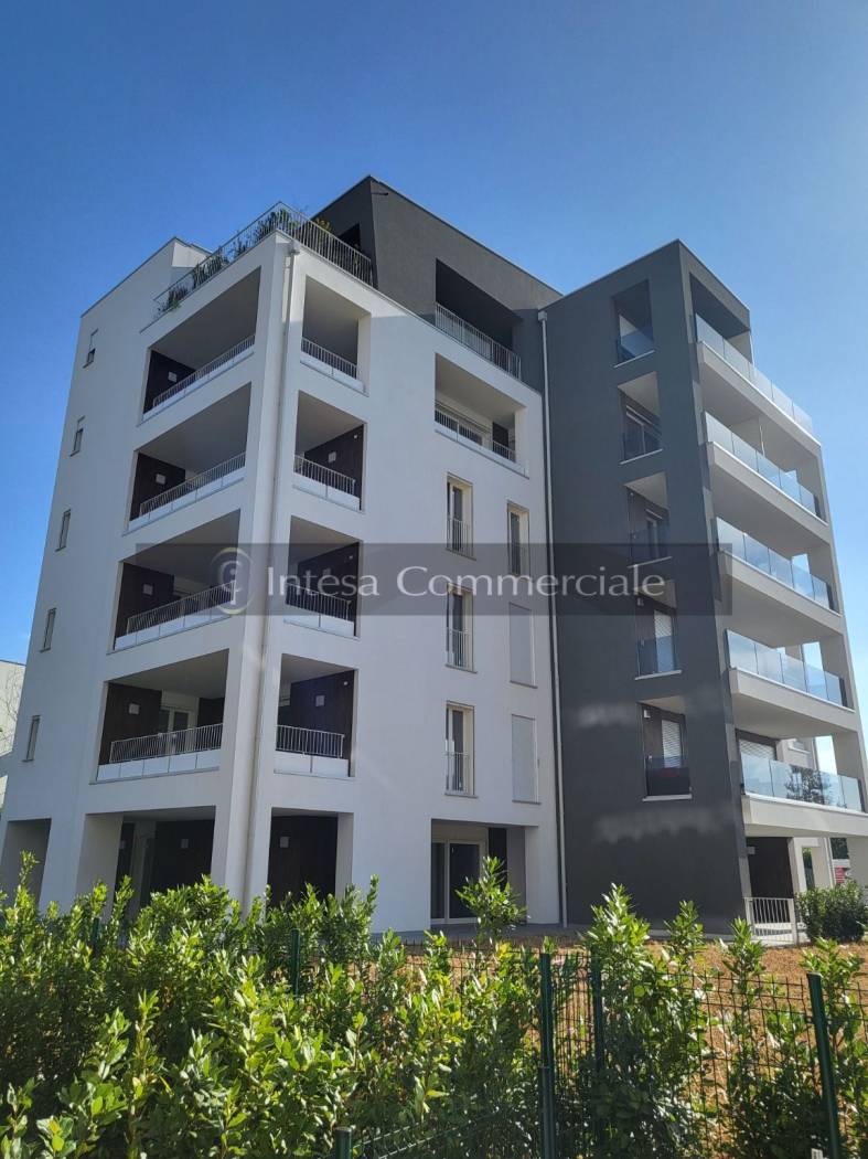 Trilocale via DEL CARSO  RESIDENZA LE LOGGE 3, Villaggio Ferrari - Duca degli Abruzzi, Brescia