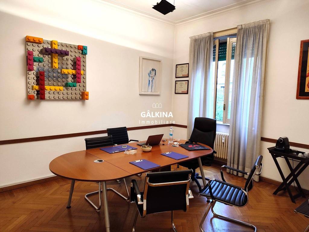 Vendita Appartamento Milano. Trilocale in via Tonale 9. Buono stato ...