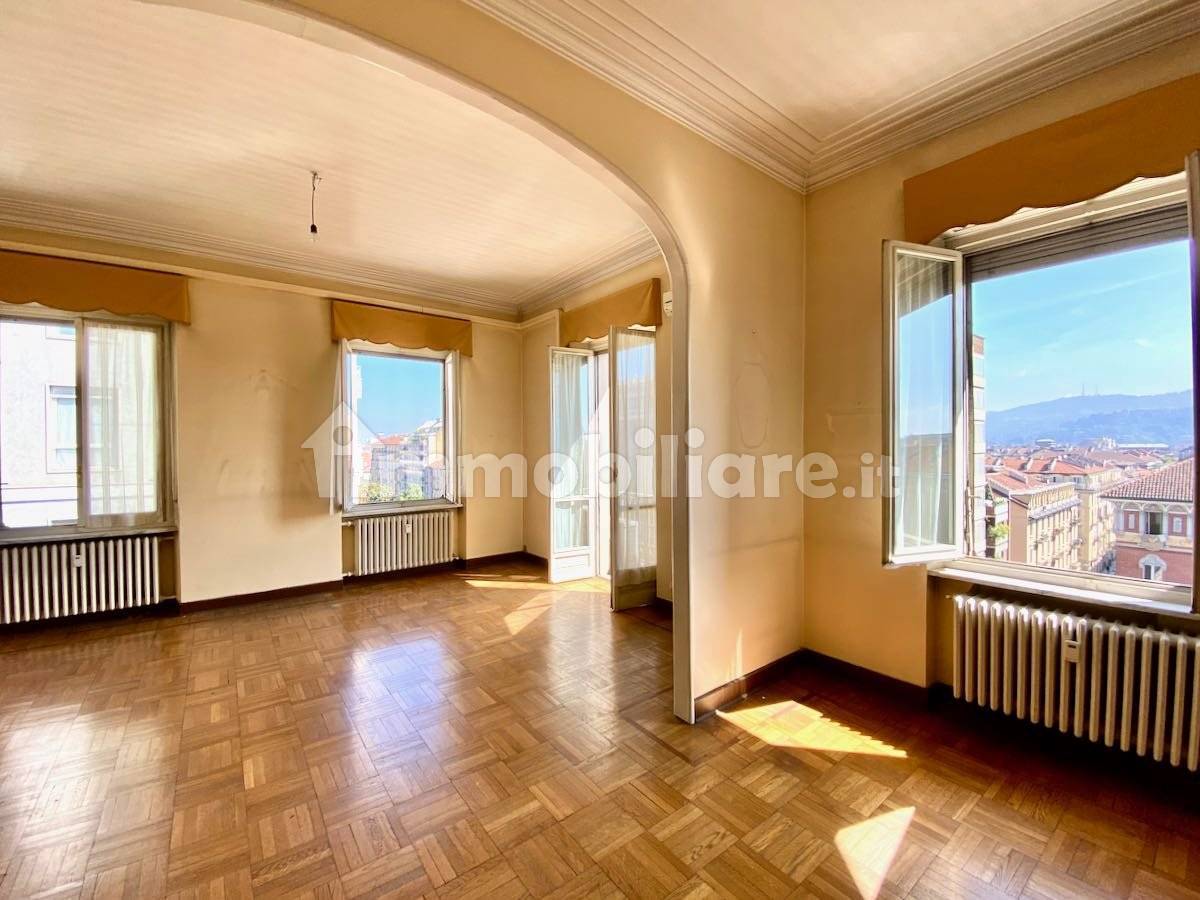 Quadrilocale corso Re Umberto 50, Crocetta, Torino