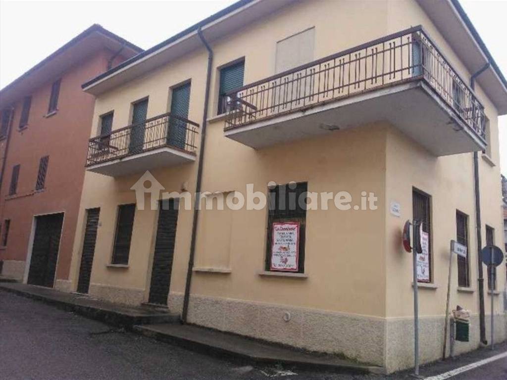 Locale commerciale via Lambertenghi, Cassina Rizzardi, Rif. 106269905 ...