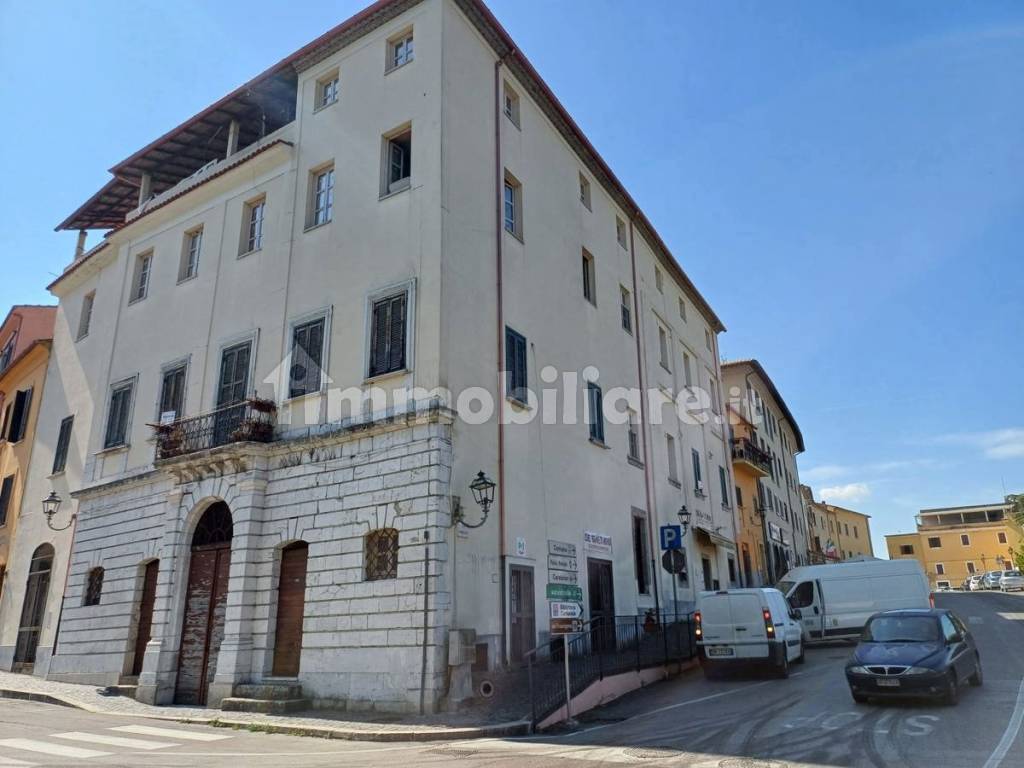 Vendita Attico in piazza Cavour, 9 Ceprano. Da ristrutturare, con ...