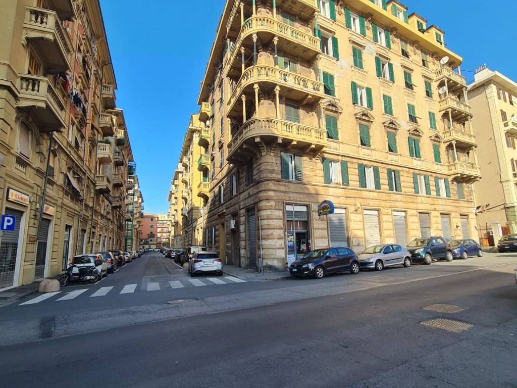 Vendita Appartamento in via Capo d'Istria. Genova. Ottimo stato, quinto ...