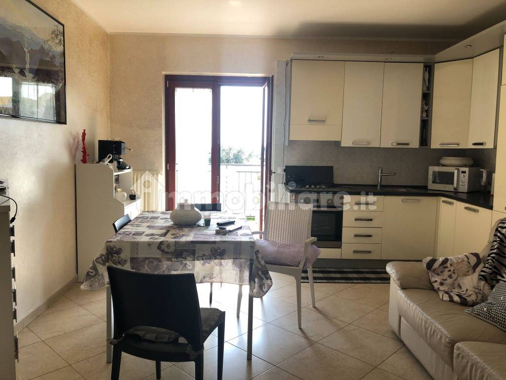 Vendita Appartamento Taranto. Quadrilocale in via Helen Keller. Ottimo ...