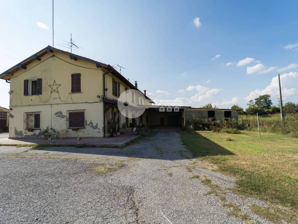 Vendita Rustico in via Manerbio 4 Bagnolo Mella. Buono stato, 2718 m² ...