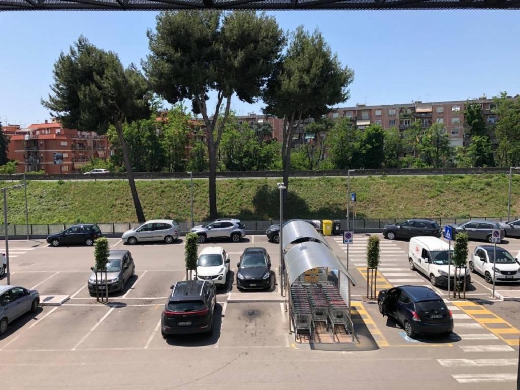 Locale commerciale via Pontina Vecchia 40, Pomezia, Rif. 106352841 ...