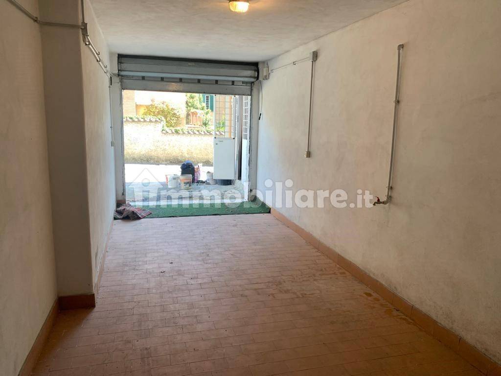 Garage - Box via Capena, 25, Roma, Rif. 106371381 - Immobiliare.it