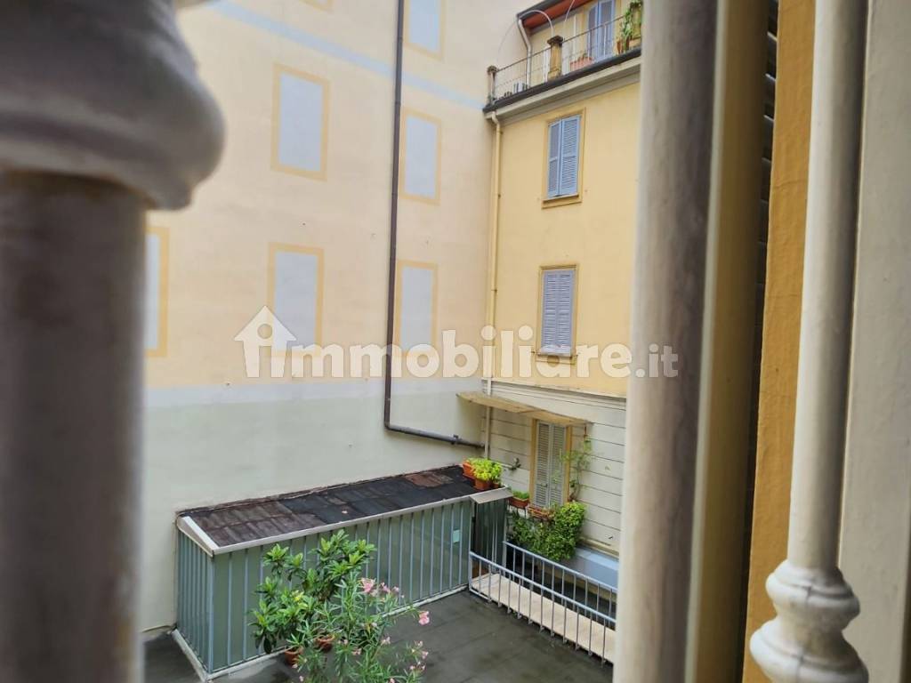 Vendita Appartamento Milano. Trilocale in corso Buenos Aires 56. Buono stato, secondo piano ...