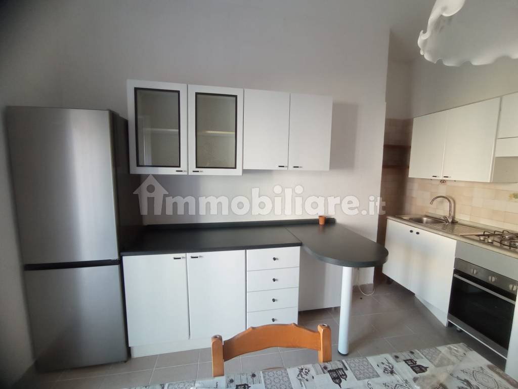 Stanza singola in affitto, affittasi camera singola via Milano 10 ...