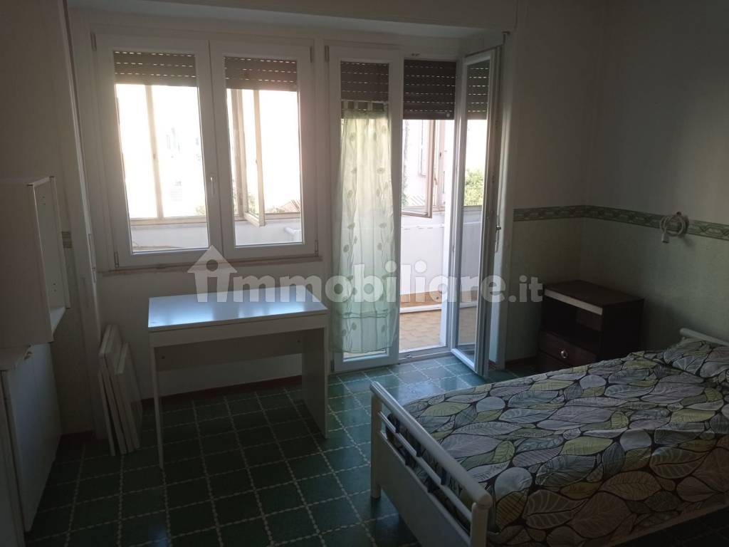 Stanza singola in affitto, affittasi camera singola via Milano 10 ...