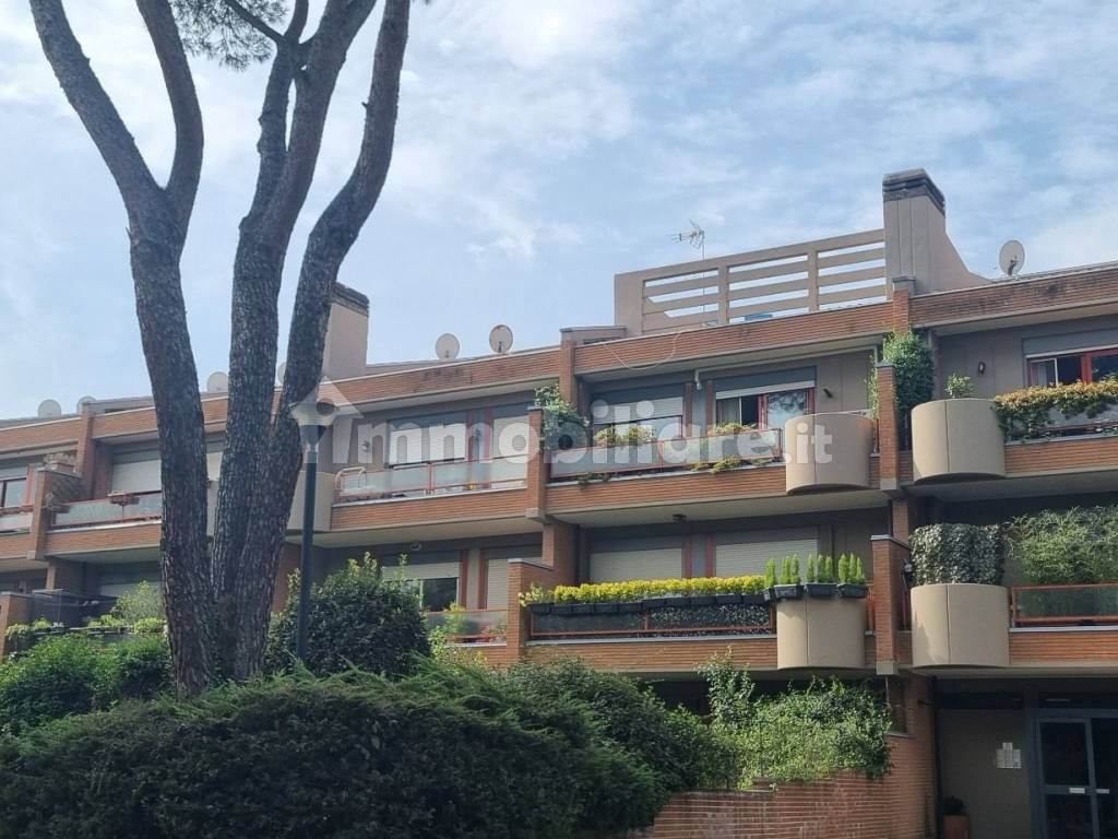 Vendita Attico in largo dell'Olgiata 15 Roma. Buono stato, posto auto ...