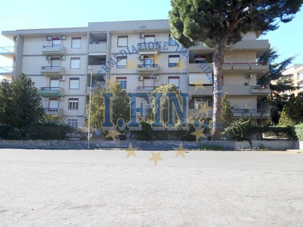 Vendita Appartamento Catania. Trilocale in via Roberto Rimini. Da ...