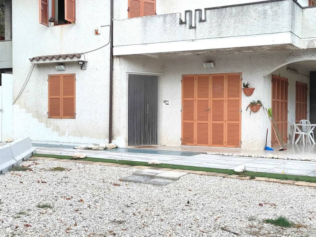 Sale Apartment Porto San Giorgio. 3-room flat in via Gian Lorenzo ...