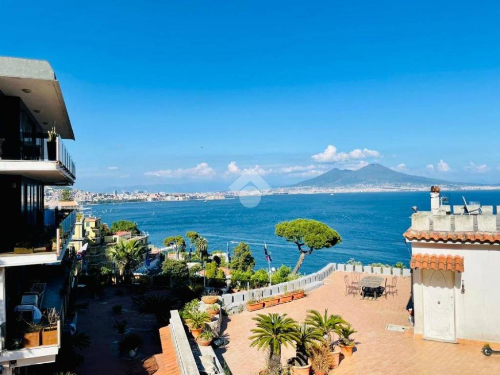 Vendita Villa a schiera in via petrarca 50 1 Napoli. Nuova, posto auto ...