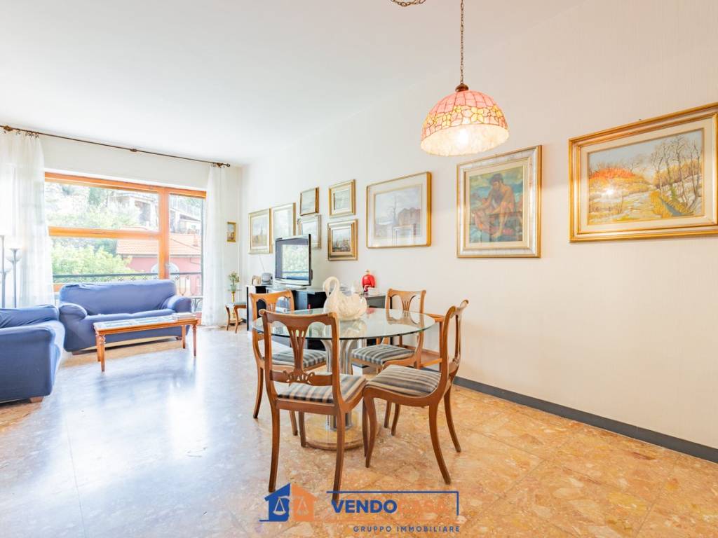 Vendita Appartamento Alassio. Quadrilocale in via Cardellino 43. Buono ...