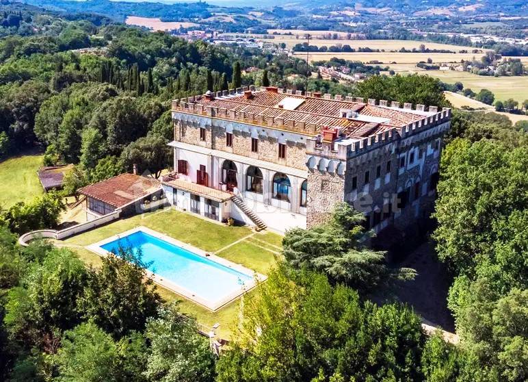 Palazzo - Edificio Strada Regionale di Val d'Arno, Reggello, Rif ...