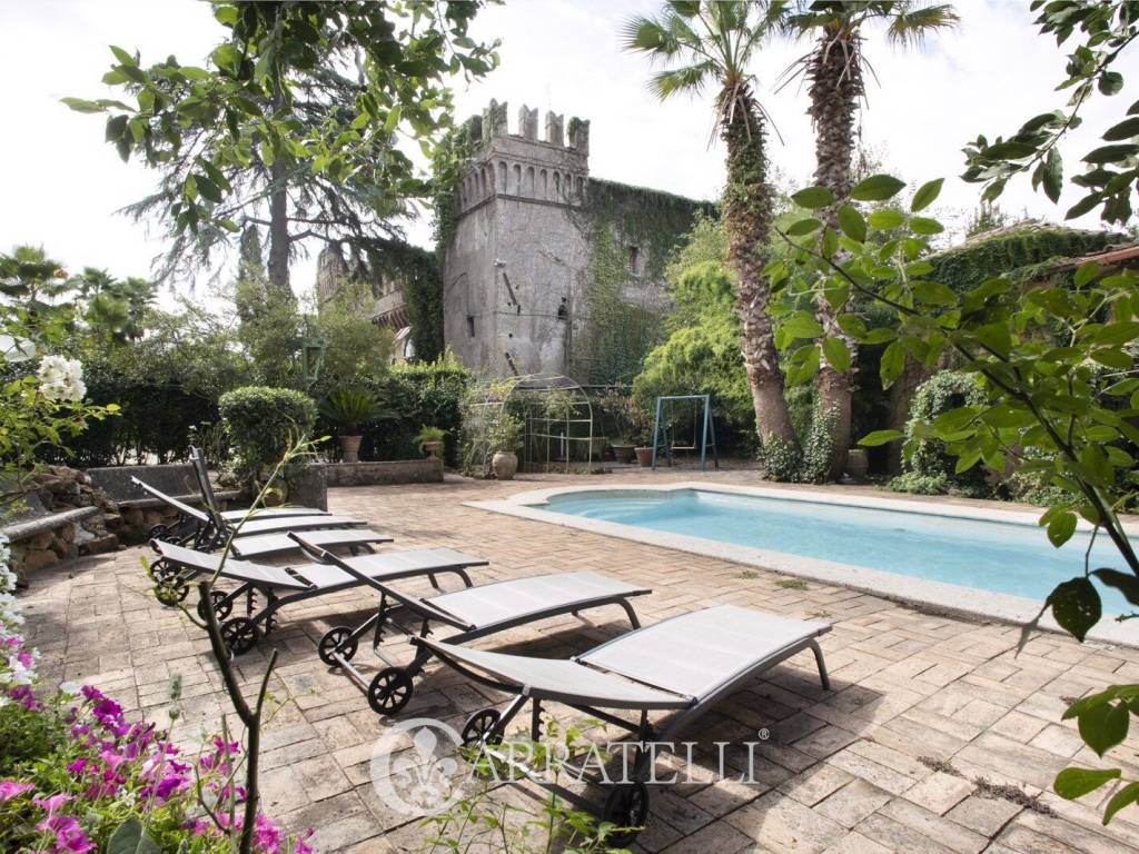 Rent Two-family villa in via del Casale della Crescenza Rome. Good ...