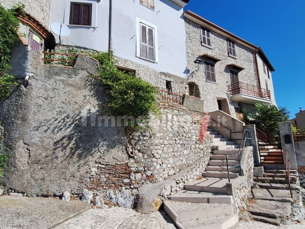 Sale Single-family detached house in vicolo Storto Rocca Massima. Good ...