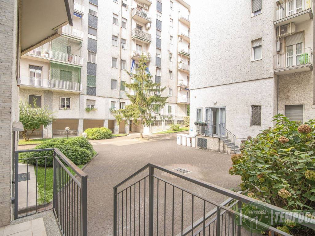 Vendita Appartamento Sesto San Giovanni. Bilocale in via Giacomo ...