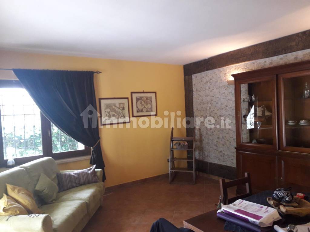 Sale Two-family villa in via Palombarese Sant'Angelo Romano. Good ...