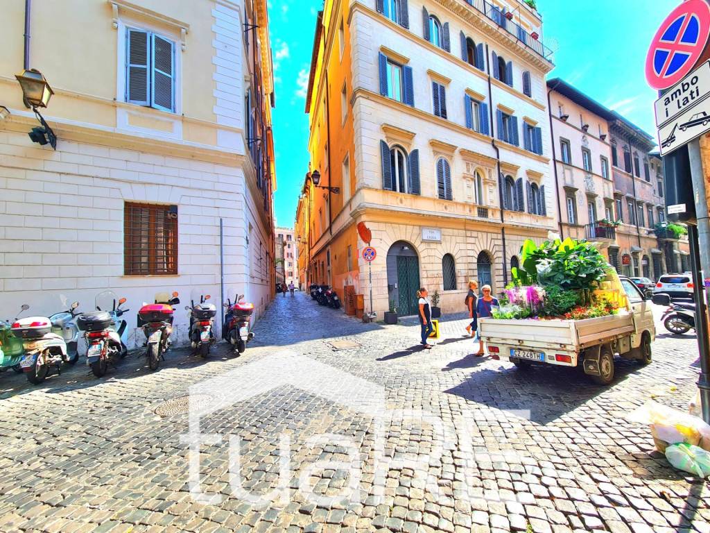 Vendita Terratetto unifamiliare in vicolo Orbitelli Roma. Ottimo stato ...