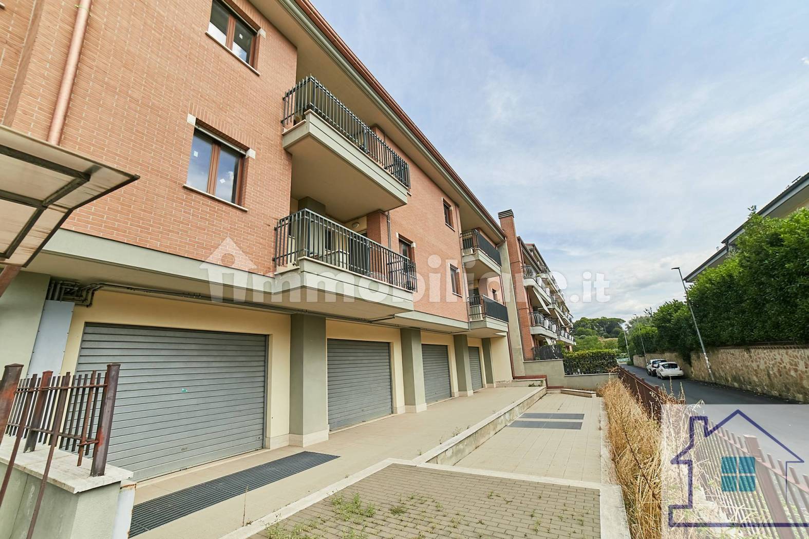 Trilocale via del Padiglione 46, Borghesiana, Roma