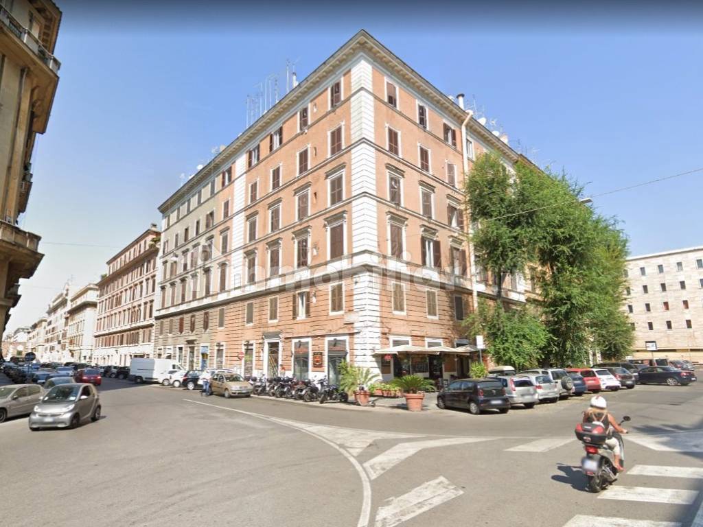 Locale commerciale, Roma, Rif. 106723287 - Immobiliare.it
