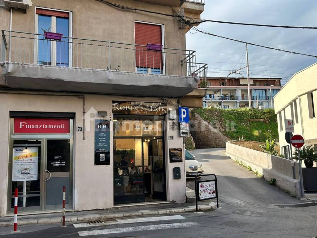 Locale commerciale via Antonio Gramsci 75, Cefalù, Rif. 106733053 ...