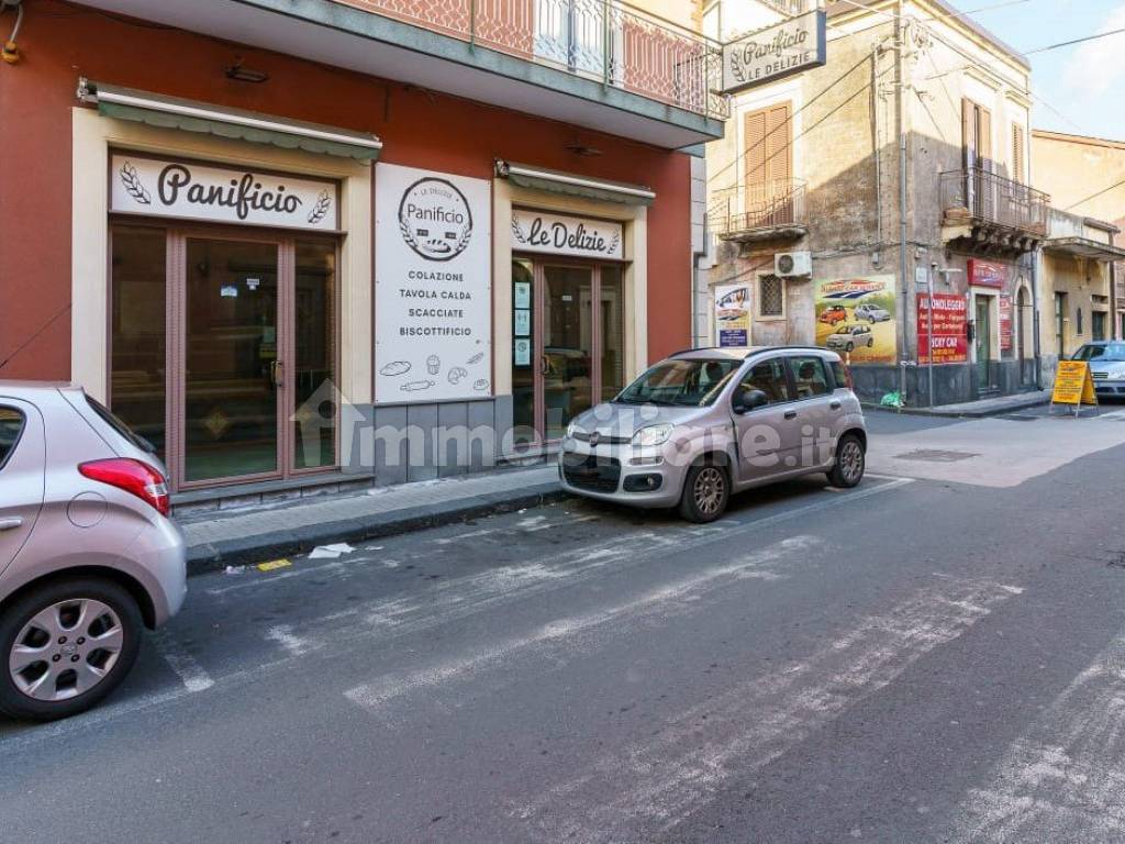 Panificio via Umberto, San Pietro Clarenza, Rif. 106734383 - Immobiliare.it