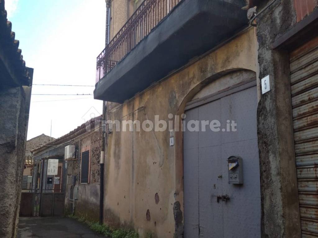 Vendita Appartamento San Pietro Clarenza. Bilocale in Vico Malizia. Da ...