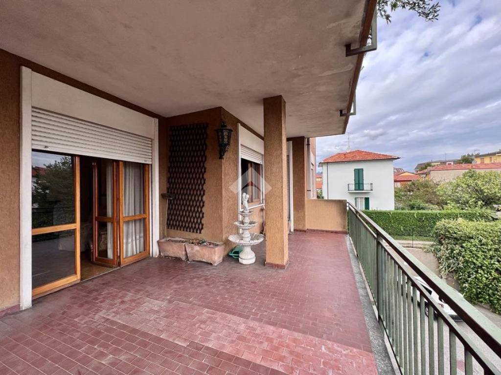 Vendita Appartamento Varese. Quadrilocale in via Sebenico 12. Buono ...