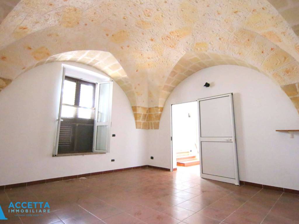 Ufficio - Studio via Lama, Taranto, Rif. 106761917 - Immobiliare.it