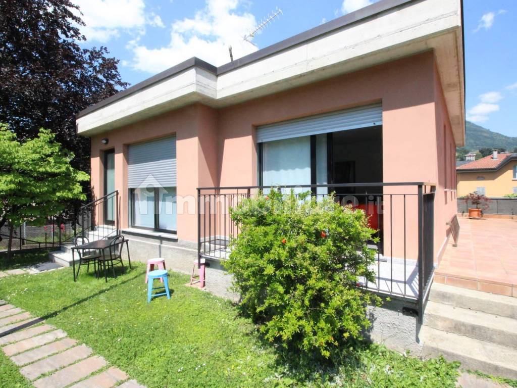Sale Multi-family villa in via Friuli Como. Excellent condition ...