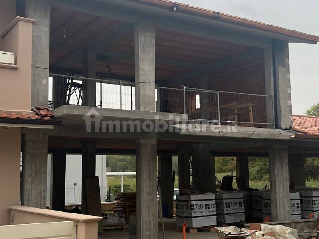 Vendita Terratetto unifamiliare in via Tosco Romagnola Est 138 San Miniato. Nuova, posto auto ...